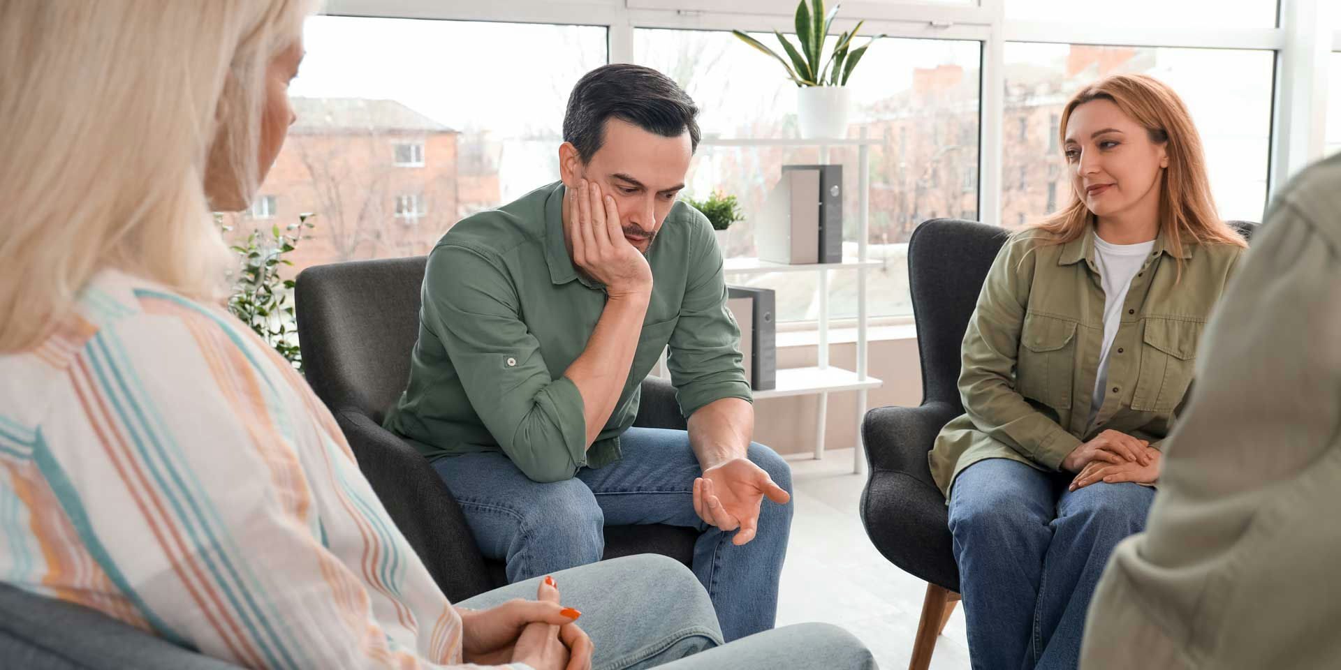 BPD vs. Bipolar: Key Differences in Symptoms and Treatment